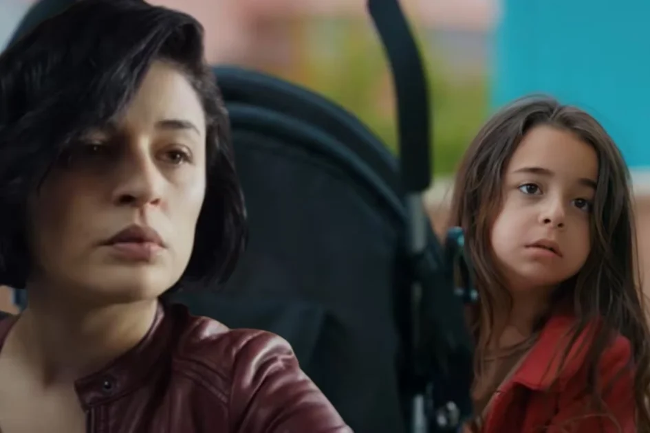 Mãe: Melek rouba Hasan de abrigo, mas é Zeynep quem paga o pato com Sule